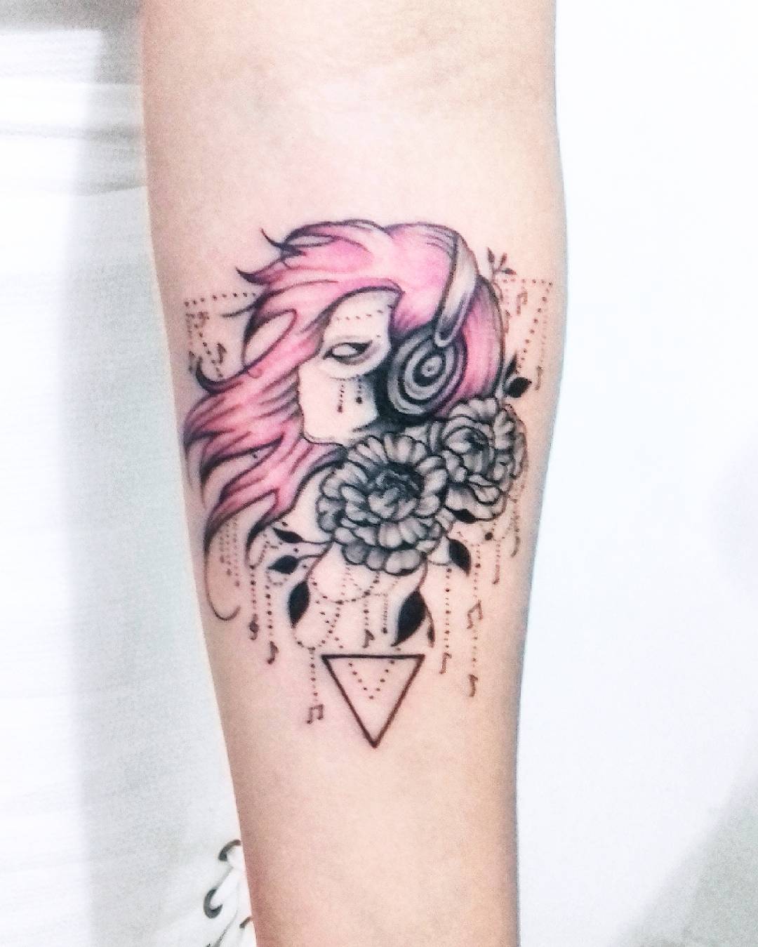 125 Stunning Arm Tattoos For Women Meaningful Feminine Designs