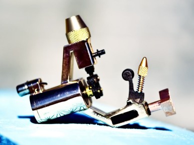 30 Different Popular Kinds of Tattoo Guns for Artists (2019)