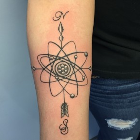 35 Atomic Tattoo Designs & Meanings - Secrets of The Universe (2019)