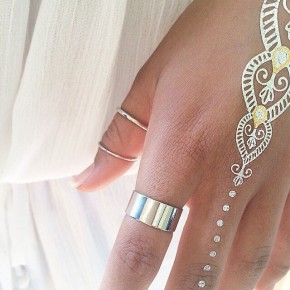 50 Gold Tattoo Designs And Ideas For Women - Feel Like a Queen (2019)