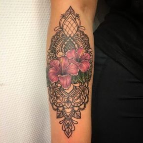 95+ Cute Lace Tattoo Designs – You Have Never Been So Pretty Before