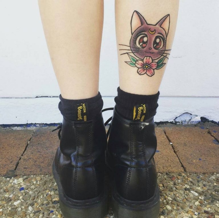 90+ Charming Feminine Tattoo Designs – Dainty, Fun and Ladylike