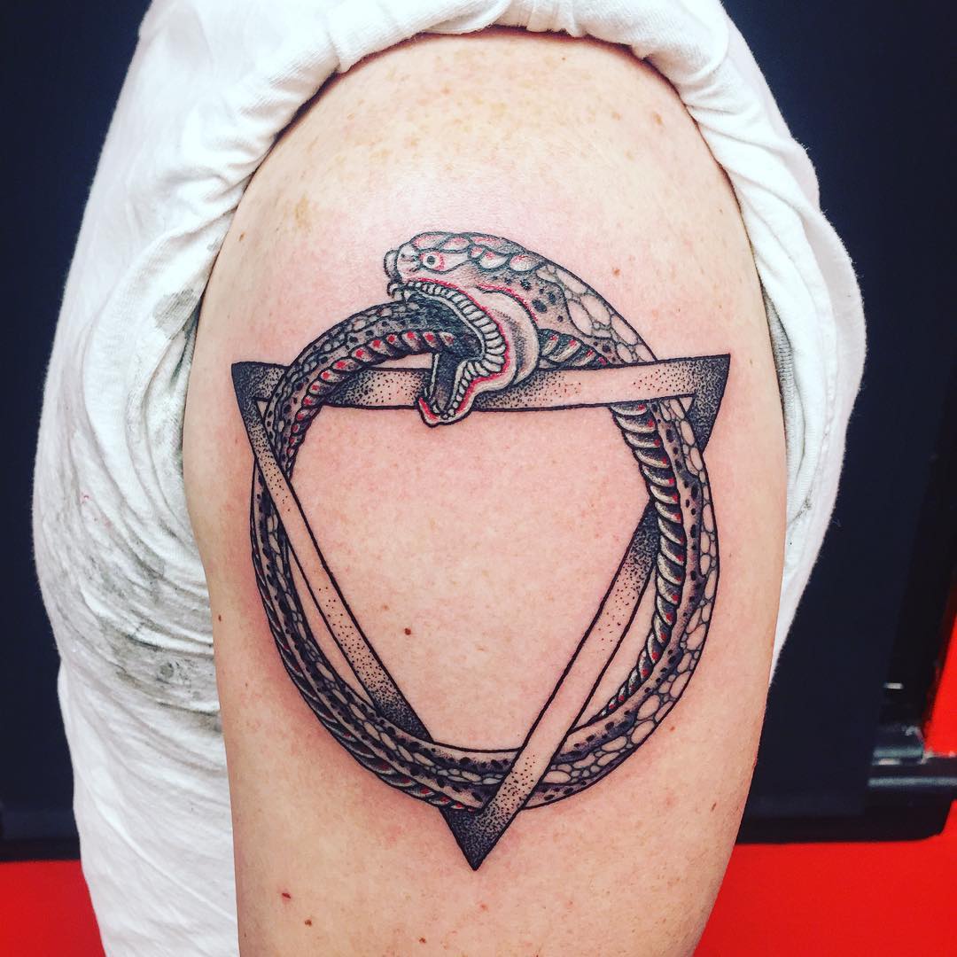 60+ Mythical Ouroboros Tattoo Ideas – What Goes Around Comes Around