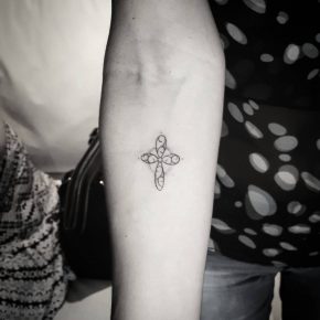 50+ Unique Small Cross Tattoo Designs - Simple and Lovely yet Meaningful