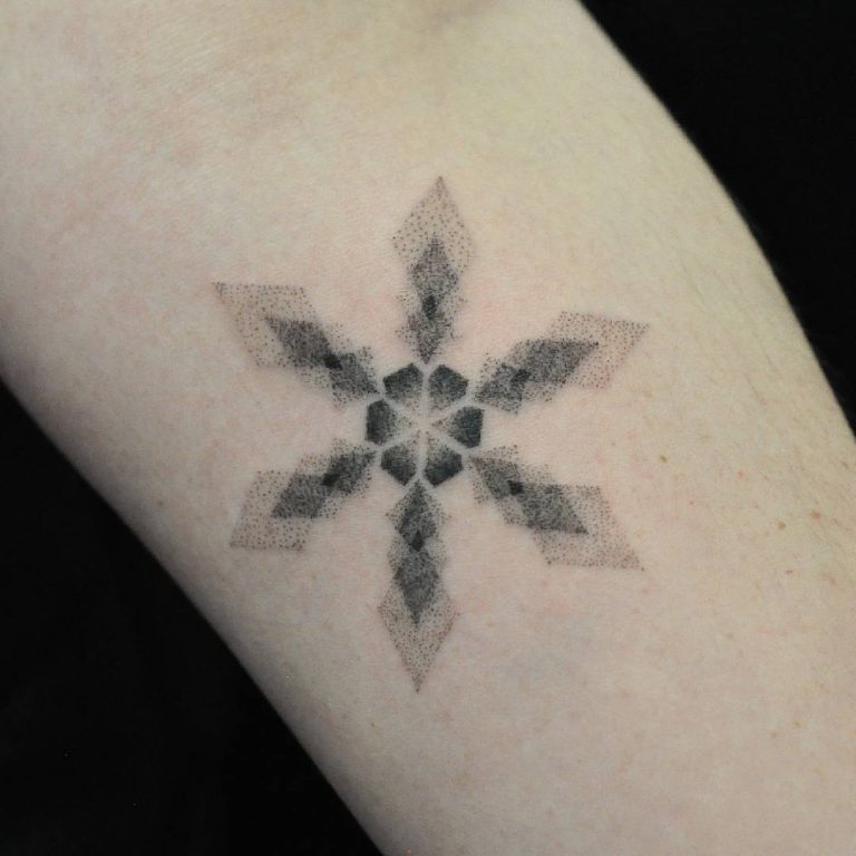 75+ Cute Snowflake Tattoo Ideas – Express Yourself With Icy Little Marvels