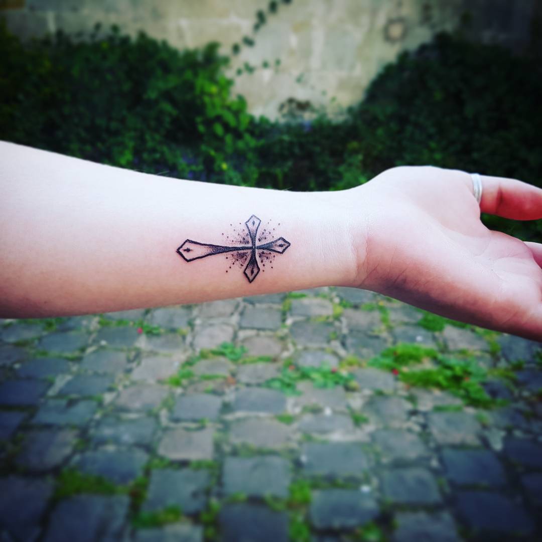 50+ Unique Small Cross Tattoo Designs - Simple and Lovely yet Meaningful