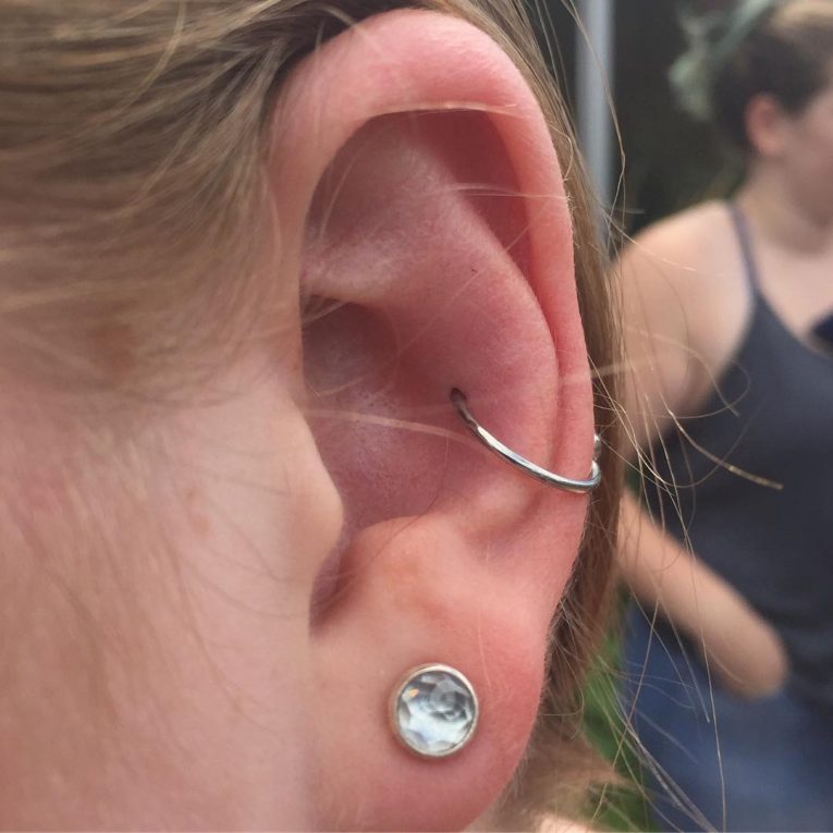60 Best Conch Piercing Ideas - All You Need to Know (2019)